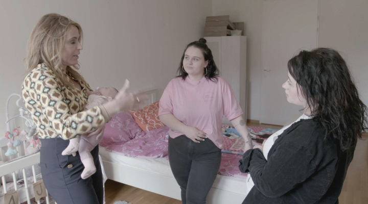 Media - Vier Handen Op Eén Buik - BNNVARA